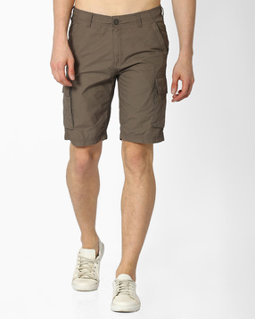 Team Spirit: Buy Men's T-Shirts, Shorts & Pants Online at AJIO