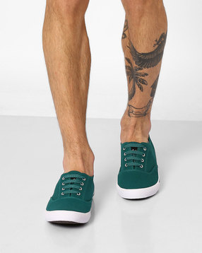 Sneakers for Men: Buy Men's Sneakers Online at AJIO